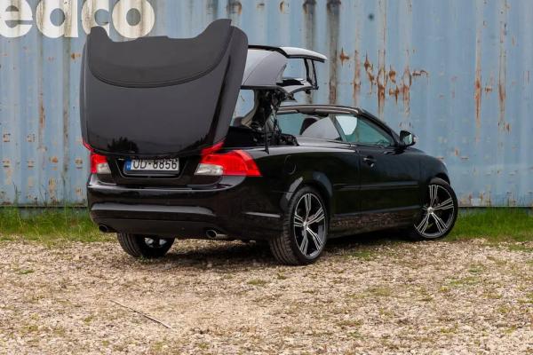 Melns Volvo C70 2011 Rīga, ar dzinēja tilpumu 2.00 L un nobraukumu 264 tūkst. km par 8995 €, foto 8 vietnē AUTOMOTO.COM.LV