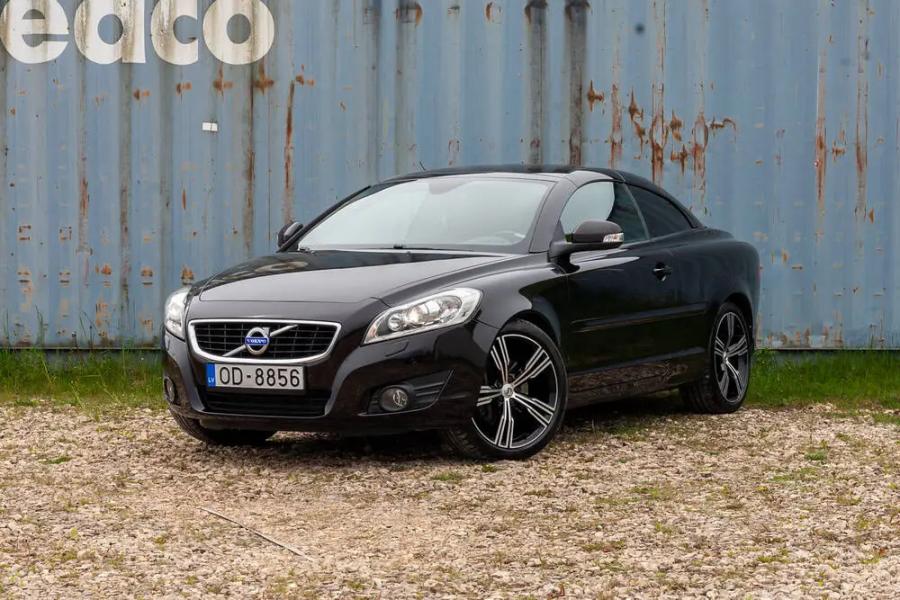 Melns Volvo C70 2011 Rīga, ar dzinēja tilpumu 2.00 L un nobraukumu 264 tūkst. km par 8995 €, foto 20 vietnē AUTOMOTO.COM.LV