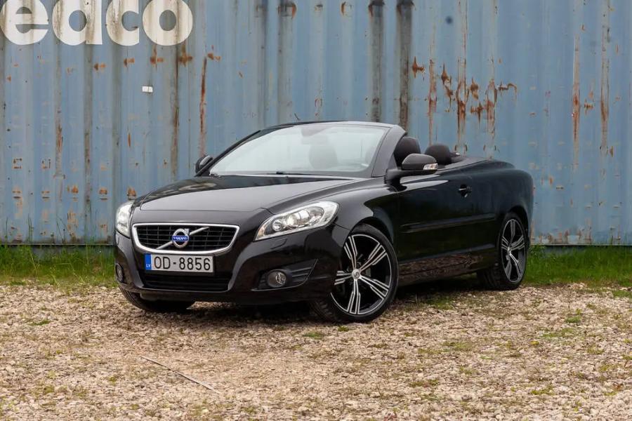 Melns Volvo C70 2011 Rīga, ar dzinēja tilpumu 2.00 L un nobraukumu 264 tūkst. km par 8995 €, foto 22 vietnē AUTOMOTO.COM.LV