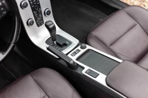 Melns Volvo C70 2011 Rīga, ar dzinēja tilpumu 2.00 L un nobraukumu 264 tūkst. km par 8995 €, foto 26 vietnē AUTOMOTO.COM.LV