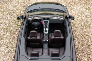 Melns Volvo C70 2011 Rīga, ar dzinēja tilpumu 2.00 L un nobraukumu 264 tūkst. km par 8995 €, foto 32 vietnē AUTOMOTO.COM.LV
