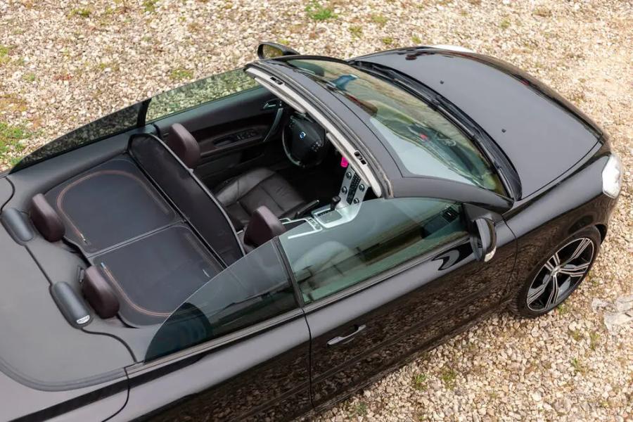 Melns Volvo C70 2011 Rīga, ar dzinēja tilpumu 2.00 L un nobraukumu 264 tūkst. km par 8995 €, foto 33 vietnē AUTOMOTO.COM.LV