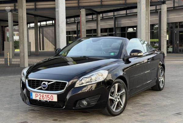 Melns Volvo C70 2011 Raseiniai, ar dzinēja tilpumu 1.98 L un nobraukumu 255 tūkst. km par 6550 €, foto 1 vietnē AUTOMOTO.COM.LV