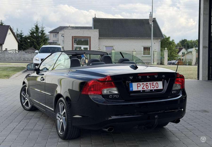 Melns Volvo C70 2011 Raseiniai, ar dzinēja tilpumu 1.98 L un nobraukumu 255 tūkst. km par 6550 €, foto 4 vietnē AUTOMOTO.COM.LV