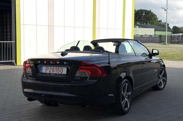 Melns Volvo C70 2011 Raseiniai, ar dzinēja tilpumu 1.98 L un nobraukumu 255 tūkst. km par 6550 €, foto 4 vietnē AUTOMOTO.COM.LV