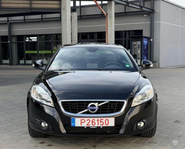 Melns Volvo C70 2011 Raseiniai, ar dzinēja tilpumu 1.98 L un nobraukumu 255 tūkst. km par 6550 €, foto 7 vietnē AUTOMOTO.COM.LV
