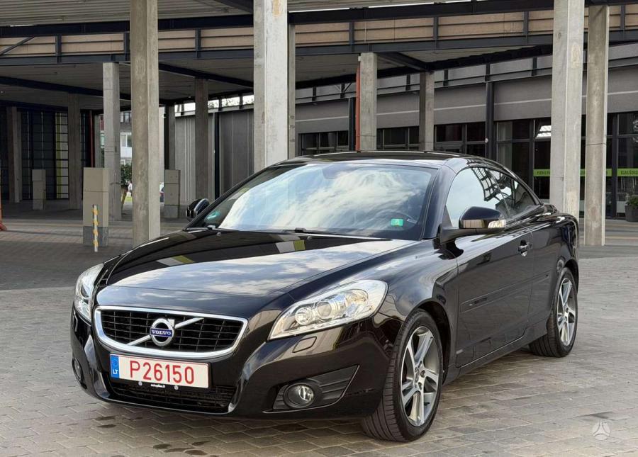 Melns Volvo C70 2011 Raseiniai, ar dzinēja tilpumu 1.98 L un nobraukumu 255 tūkst. km par 6550 €, foto 13 vietnē AUTOMOTO.COM.LV