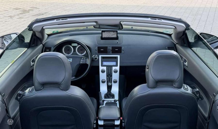 Melns Volvo C70 2011 Raseiniai, ar dzinēja tilpumu 1.98 L un nobraukumu 255 tūkst. km par 6550 €, foto 20 vietnē AUTOMOTO.COM.LV