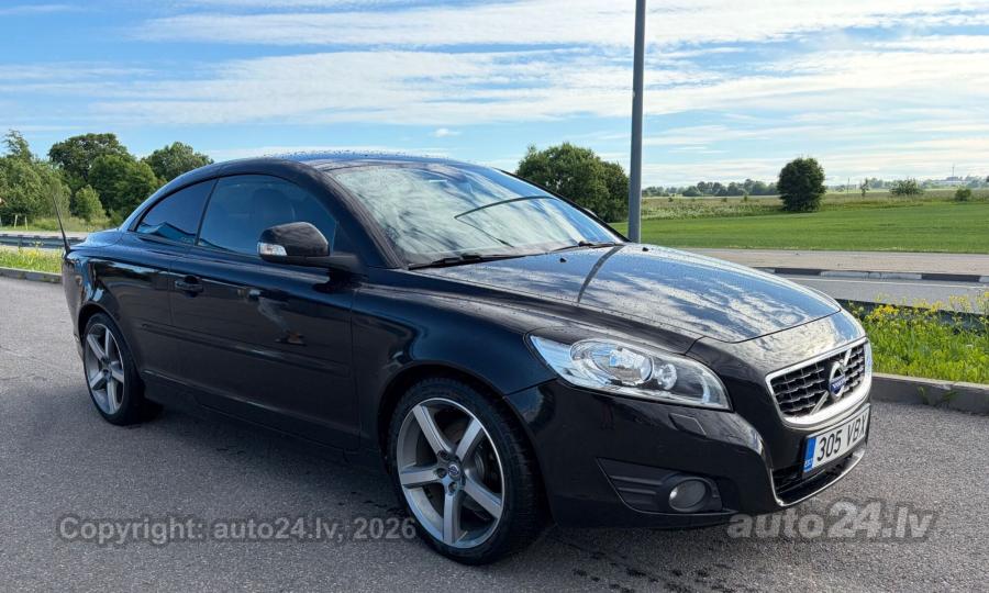 Black Volvo C70 2011 in Narva, with an engine capacity of 2.00 L and mileage of 230 thousand km for 8500 €, photo 4 on AUTOMOTO.COM.LV