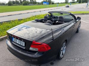 Black Volvo C70 2011 in Narva, with an engine capacity of 2.00 L and mileage of 230 thousand km for 8500 €, photo 9 on AUTOMOTO.COM.LV