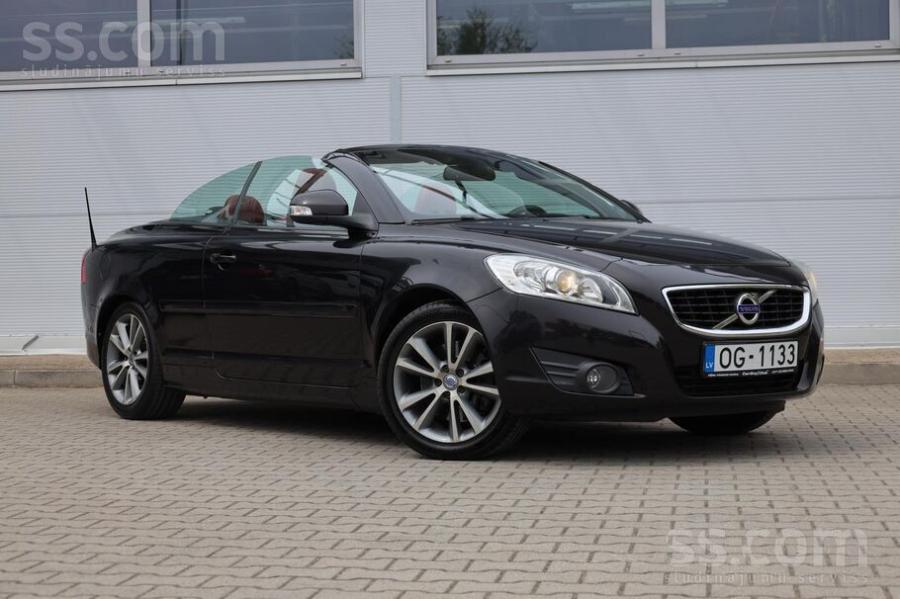 Black Volvo C70 2012 in Riga, with an engine capacity of 2.00 L and mileage of 0 thousand km for 6995 €, photo 5 on AUTOMOTO.COM.LV