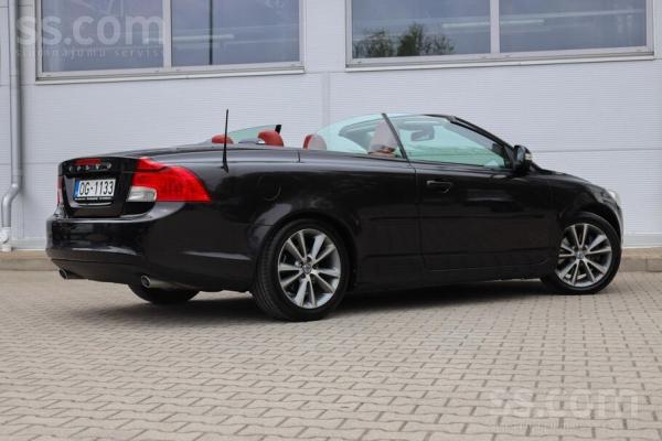 Melns Volvo C70 2012 Rīga, ar dzinēja tilpumu 2.00 L un nobraukumu 0 tūkst. km par 6995 €, foto 9 vietnē AUTOMOTO.COM.LV