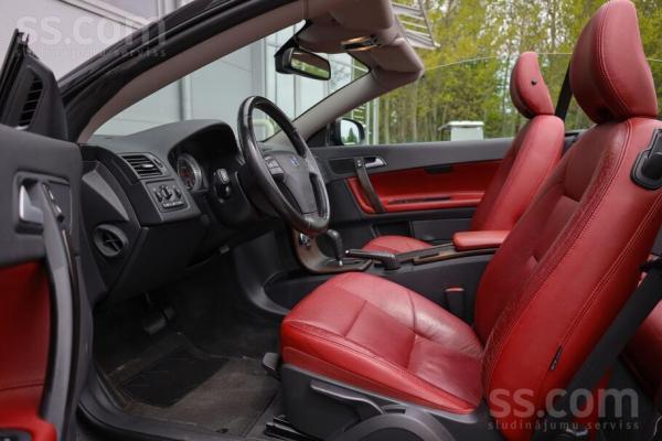 Melns Volvo C70 2012 Rīga, ar dzinēja tilpumu 2.00 L un nobraukumu 0 tūkst. km par 6995 €, foto 10 vietnē AUTOMOTO.COM.LV