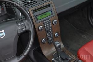 Black Volvo C70 2012 in Riga, with an engine capacity of 2.00 L and mileage of 0 thousand km for 6995 €, photo 13 on AUTOMOTO.COM.LV