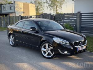 Melns Volvo C70 2012 Jelgava, ar dzinēja tilpumu 2.00 L un nobraukumu 282 tūkst. km par 8250 €, foto 8 vietnē AUTOMOTO.COM.LV