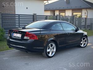 Melns Volvo C70 2012 Jelgava, ar dzinēja tilpumu 2.00 L un nobraukumu 282 tūkst. km par 8250 €, foto 10 vietnē AUTOMOTO.COM.LV