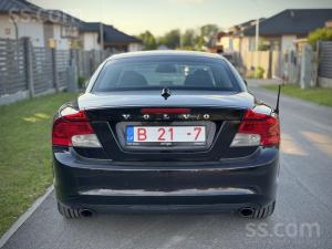 Melns Volvo C70 2012 Jelgava, ar dzinēja tilpumu 2.00 L un nobraukumu 282 tūkst. km par 8250 €, foto 12 vietnē AUTOMOTO.COM.LV
