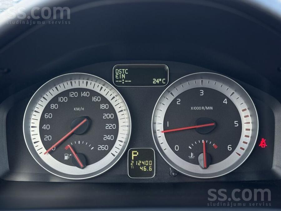 Melns Volvo C70 2012 Jelgava, ar dzinēja tilpumu 2.00 L un nobraukumu 282 tūkst. km par 8250 €, foto 21 vietnē AUTOMOTO.COM.LV