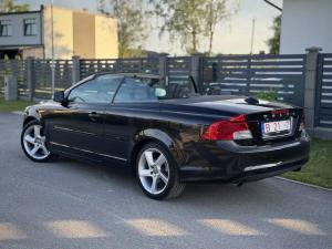 Black Volvo C70 2012 in Jelgava, with an engine capacity of 2.00 L and mileage of 282 thousand km for 8250 €, photo 6 on AUTOMOTO.COM.LV