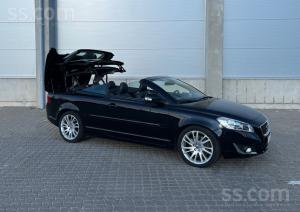 Melns Volvo C70 2014 Rīga, ar dzinēja tilpumu 2.00 L un nobraukumu 171 tūkst. km par 9900 €, foto 5 vietnē AUTOMOTO.COM.LV