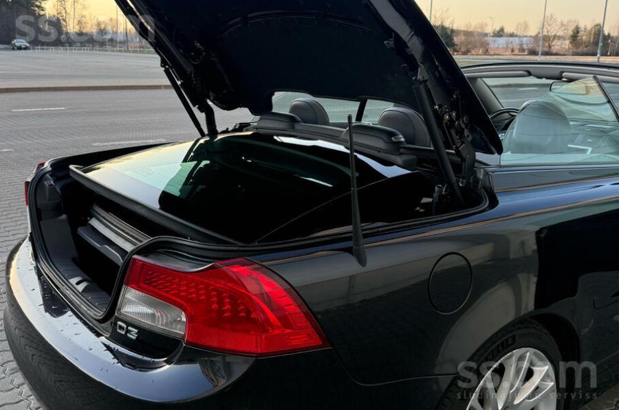 Melns Volvo C70 2014 Rīga, ar dzinēja tilpumu 2.00 L un nobraukumu 171 tūkst. km par 9900 €, foto 7 vietnē AUTOMOTO.COM.LV