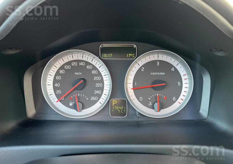 Melns Volvo C70 2014 Rīga, ar dzinēja tilpumu 2.00 L un nobraukumu 171 tūkst. km par 9900 €, foto 9 vietnē AUTOMOTO.COM.LV