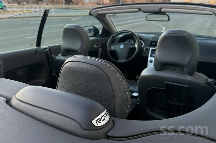 Melns Volvo C70 2014 Rīga, ar dzinēja tilpumu 2.00 L un nobraukumu 171 tūkst. km par 9900 €, foto 10 vietnē AUTOMOTO.COM.LV