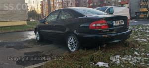 Melns Volvo C70 2000 Rīga, ar dzinēja tilpumu 2.40 L un nobraukumu 309 tūkst. km par 3000 €, foto 4 vietnē AUTOMOTO.COM.LV