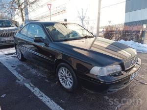 Melns Volvo C70 2000 Rīga, ar dzinēja tilpumu 2.40 L un nobraukumu 314 tūkst. km par 2500 €, foto 3 vietnē AUTOMOTO.COM.LV