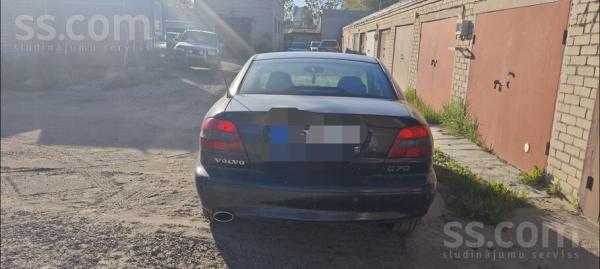 Melns Volvo C70 2001 Rīga, ar dzinēja tilpumu 2.50 L un nobraukumu 213 tūkst. km par 1300 €, foto 4 vietnē AUTOMOTO.COM.LV