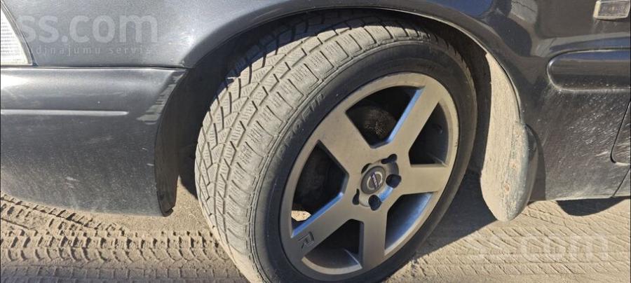 Melns Volvo C70 2001 Rīga, ar dzinēja tilpumu 2.50 L un nobraukumu 213 tūkst. km par 1300 €, foto 7 vietnē AUTOMOTO.COM.LV