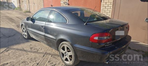 Melns Volvo C70 2001 Rīga, ar dzinēja tilpumu 2.50 L un nobraukumu 213 tūkst. km par 1300 €, foto 7 vietnē AUTOMOTO.COM.LV