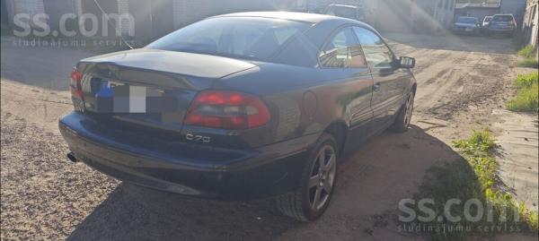 Melns Volvo C70 2001 Rīga, ar dzinēja tilpumu 2.50 L un nobraukumu 213 tūkst. km par 1300 €, foto 9 vietnē AUTOMOTO.COM.LV
