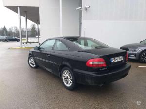 Melns Volvo C70 2010 Rīga, ar dzinēja tilpumu 2.44 L un nobraukumu 316 tūkst. km par 2500 €, foto 4 vietnē AUTOMOTO.COM.LV
