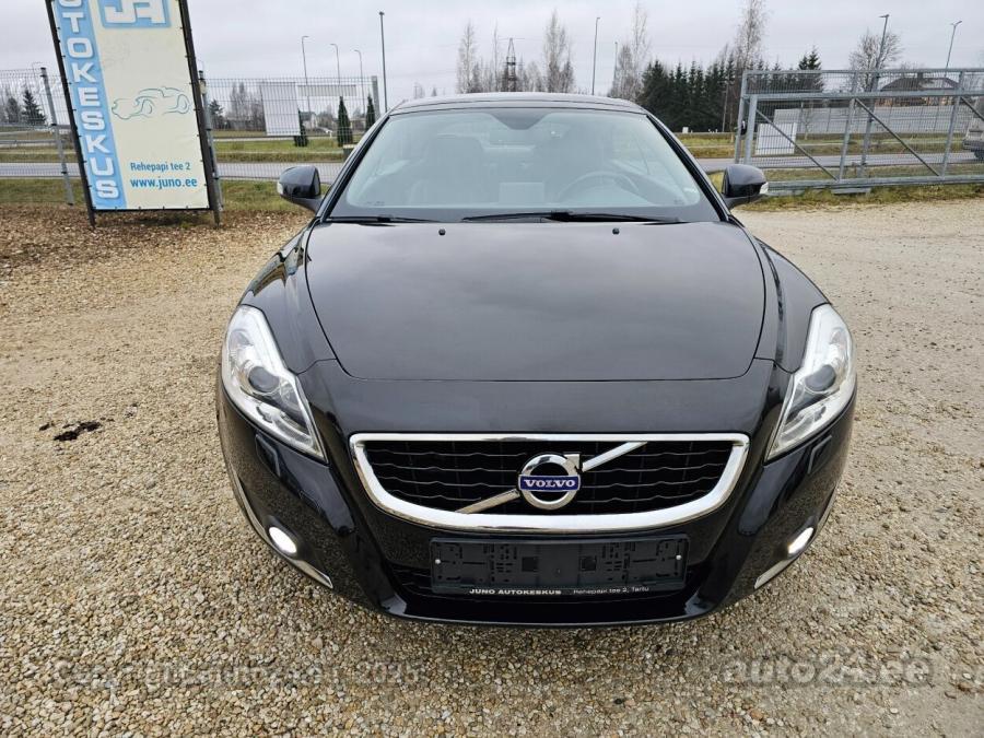 Melns Volvo C70 2013 Tartu, ar dzinēja tilpumu 2.50 L un nobraukumu 199 tūkst. km par 8990 €, foto 2 vietnē AUTOMOTO.COM.LV