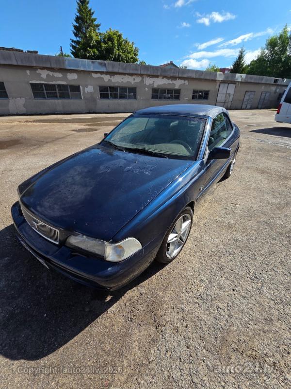 Blue Volvo C70 2000 in Parnu, with an engine capacity of 2.40 L and mileage of 190 thousand km for 2000 €, photo 1 on AUTOMOTO.COM.LV