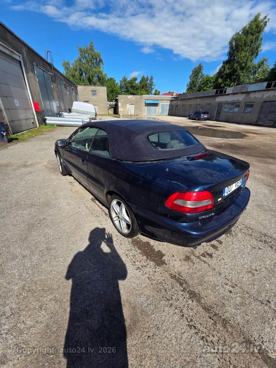 Blue Volvo C70 2000 in Parnu, with an engine capacity of 2.40 L and mileage of 190 thousand km for 2000 €, photo 6 on AUTOMOTO.COM.LV