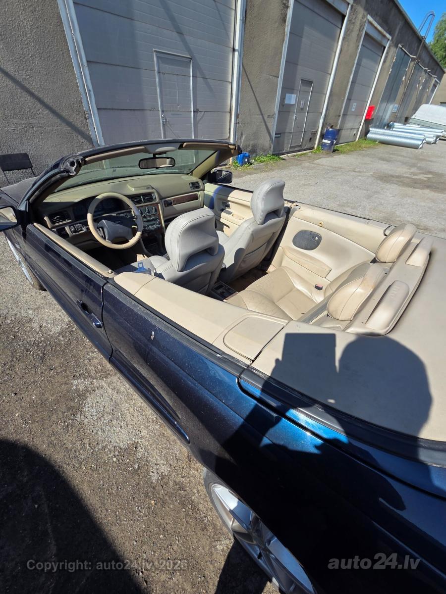Blue Volvo C70 2000 in Parnu, with an engine capacity of 2.40 L and mileage of 190 thousand km for 2000 €, photo 12 on AUTOMOTO.COM.LV