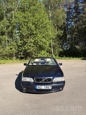 Синий Вольво Ц70 2004 в Рига, объемом двигателя 2.00 л и пробегом 243 тыс. км за 3800 €, фото  на AUTOMOTO.COM.LV