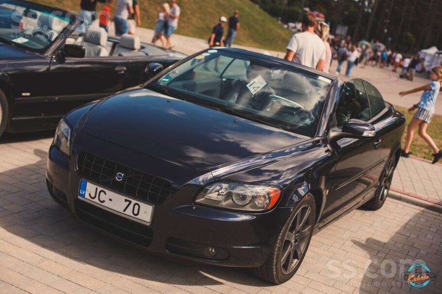Zils Volvo C70 2007 Rīga, ar dzinēja tilpumu 2.40 L un nobraukumu 261 tūkst. km par 5799 €, foto 9 vietnē AUTOMOTO.COM.LV