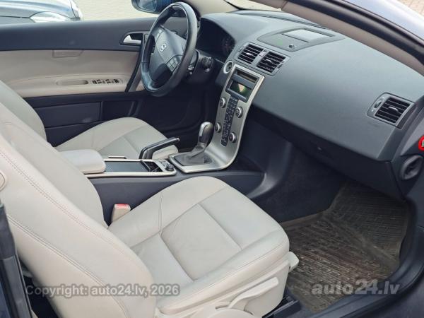 Blue Volvo C70 2007 in Tartu, with an engine capacity of 2.00 L and mileage of 201 thousand km for 5990 €, photo 6 on AUTOMOTO.COM.LV