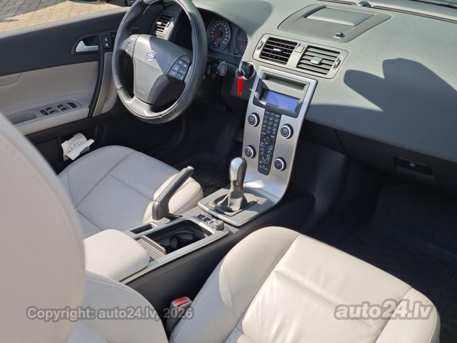 Zils Volvo C70 2007 Tallina, ar dzinēja tilpumu 2.00 L un nobraukumu 203 tūkst. km par 5999 €, foto 8 vietnē AUTOMOTO.COM.LV