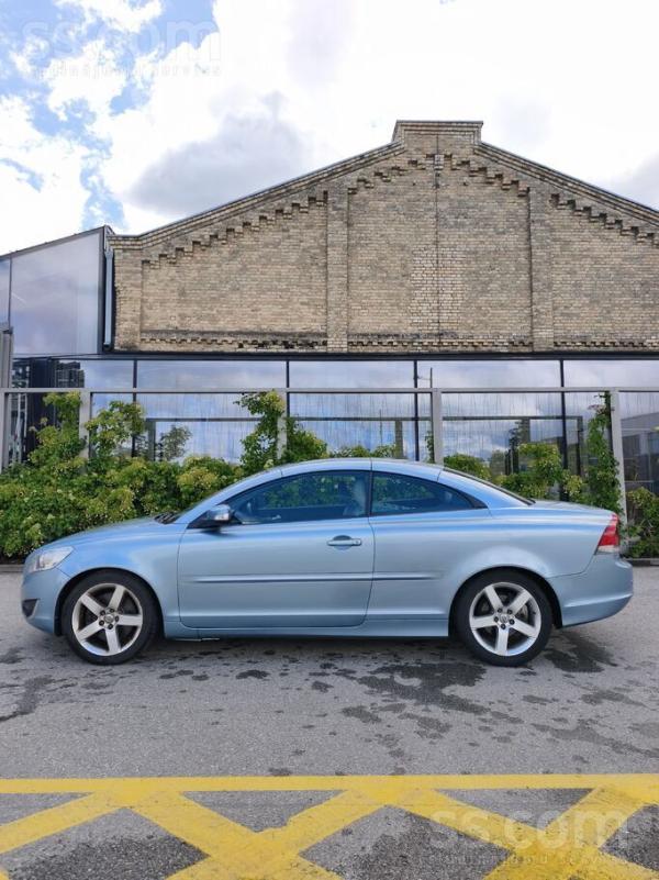 Zils Volvo C70 2008 Rīga, ar dzinēja tilpumu 2.00 L un nobraukumu 252 tūkst. km par 4800 €, foto 3 vietnē AUTOMOTO.COM.LV