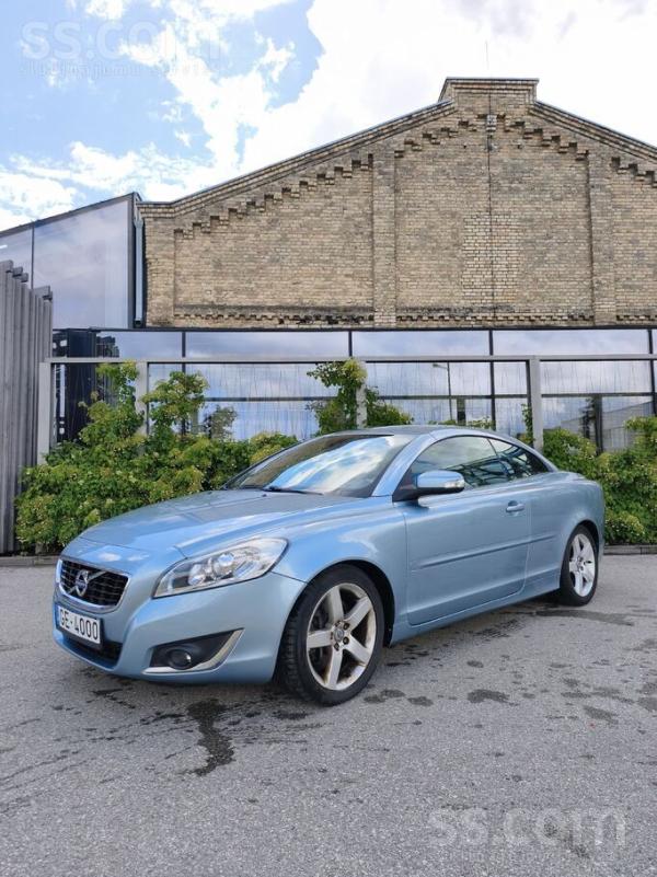 Zils Volvo C70 2008 Rīga, ar dzinēja tilpumu 2.00 L un nobraukumu 252 tūkst. km par 4800 €, foto 4 vietnē AUTOMOTO.COM.LV