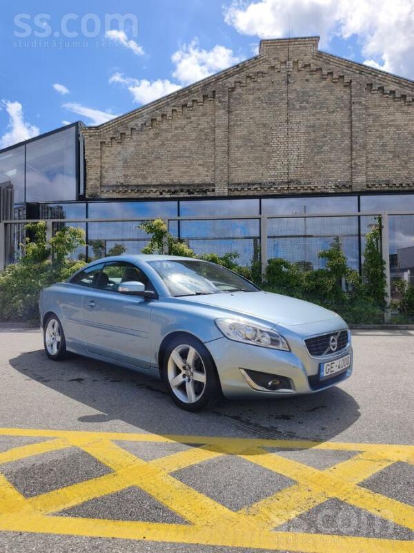 Zils Volvo C70 2008 Rīga, ar dzinēja tilpumu 2.00 L un nobraukumu 252 tūkst. km par 4800 €, foto 5 vietnē AUTOMOTO.COM.LV