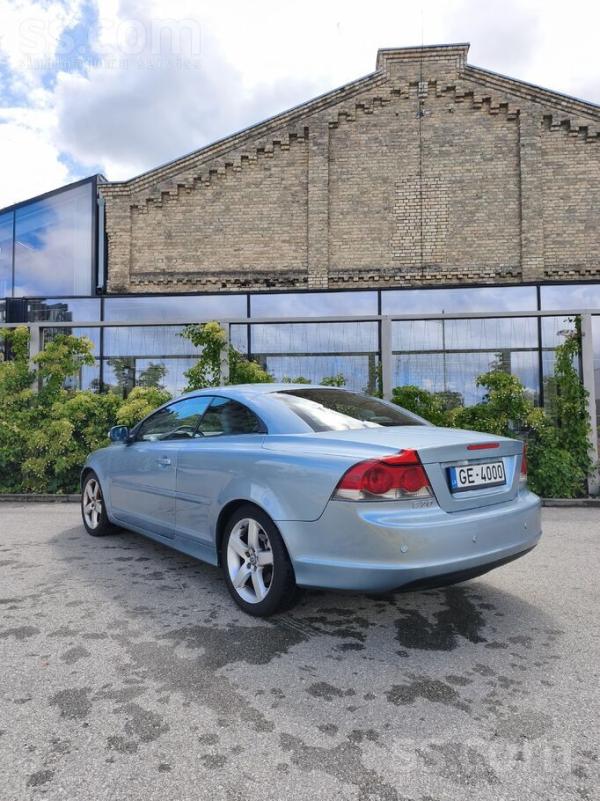 Zils Volvo C70 2008 Rīga, ar dzinēja tilpumu 2.00 L un nobraukumu 252 tūkst. km par 4800 €, foto 6 vietnē AUTOMOTO.COM.LV