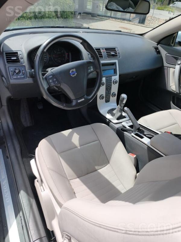 Zils Volvo C70 2008 Rīga, ar dzinēja tilpumu 2.00 L un nobraukumu 252 tūkst. km par 4800 €, foto 8 vietnē AUTOMOTO.COM.LV