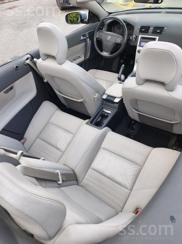 Zils Volvo C70 2008 Rīga, ar dzinēja tilpumu 2.00 L un nobraukumu 252 tūkst. km par 4800 €, foto 10 vietnē AUTOMOTO.COM.LV