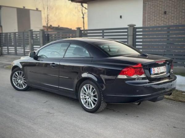 Blue Volvo C70 2008 in Jelgava, with an engine capacity of 2.40 L and mileage of 185 thousand km for 5500 €, photo 3 on AUTOMOTO.COM.LV