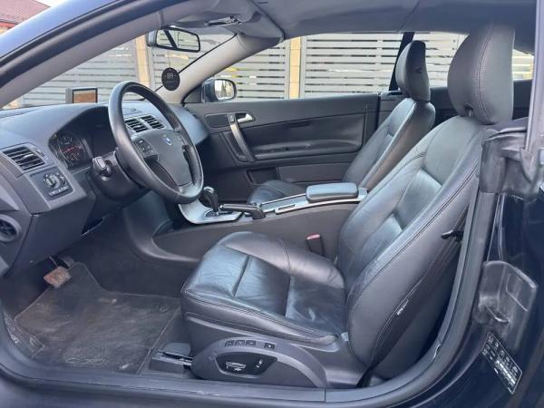 Blue Volvo C70 2008 in Jelgava, with an engine capacity of 2.40 L and mileage of 185 thousand km for 5500 €, photo 9 on AUTOMOTO.COM.LV